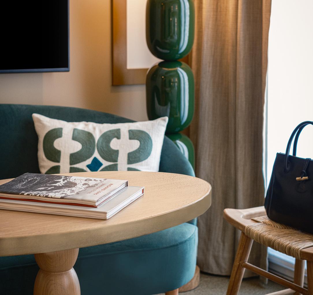 Le Monna Lisa Paris - Our Rooms & Suites
