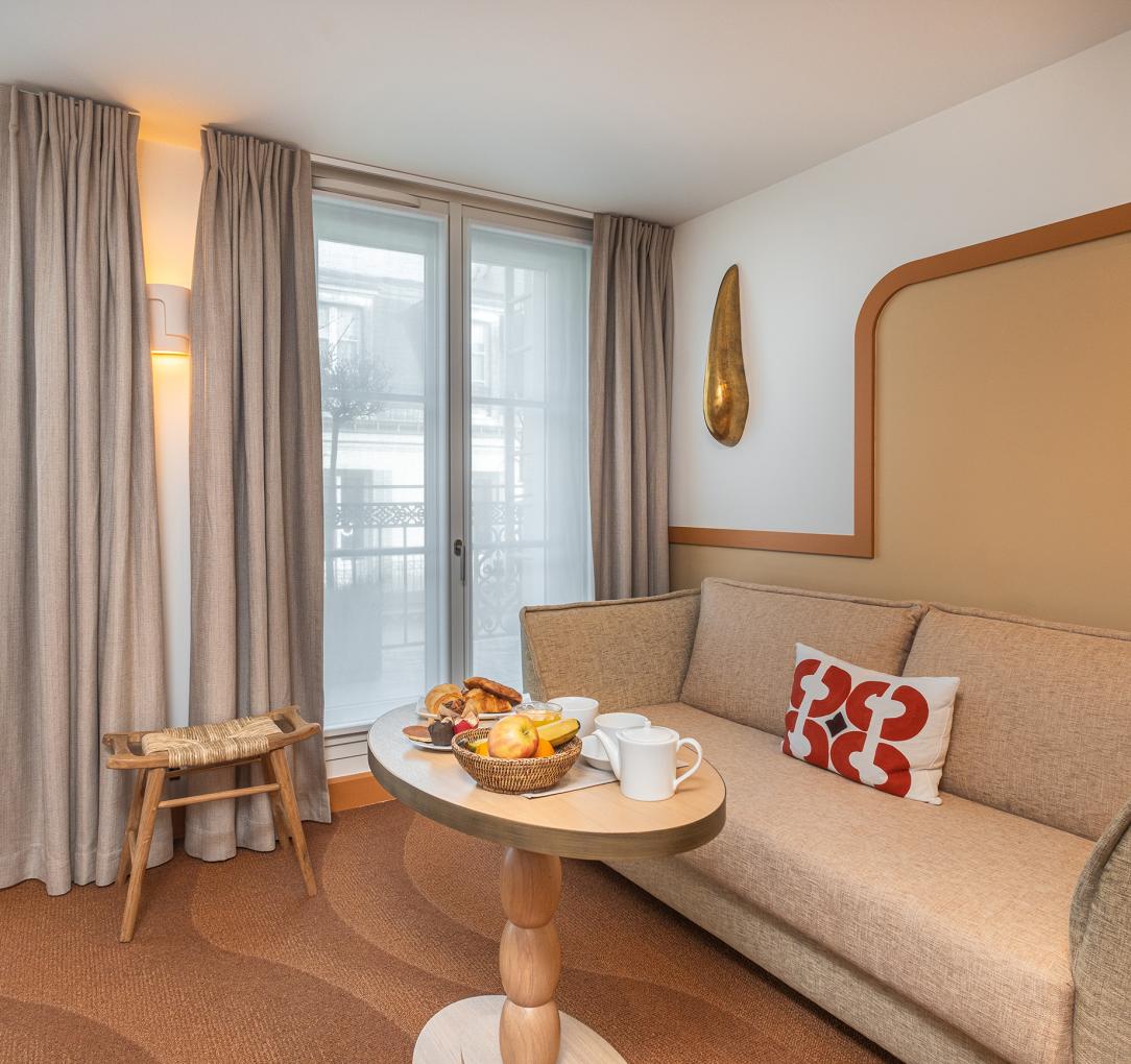 Le Monna Lisa Paris - Our Rooms & Suites