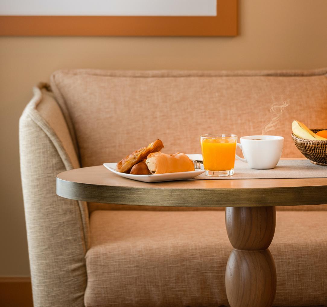 Le Monna Lisa Paris - Our Rooms & Suites